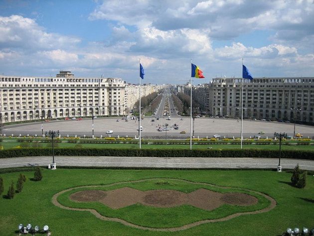 Le 10 piazze più grandi d'Europa! Scoprite questi centri delle nostre ...